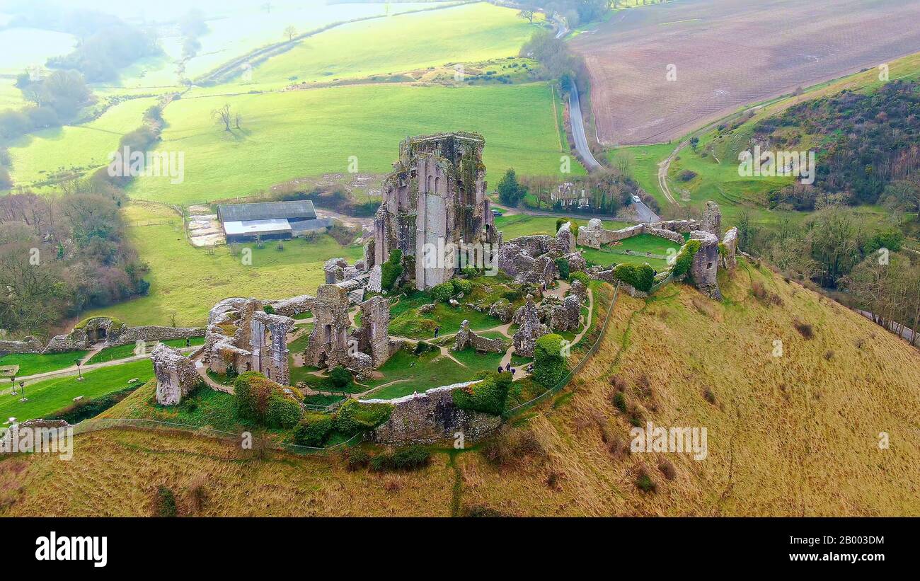 Panorama corfe castle village hi-res stock photography and images - Alamy