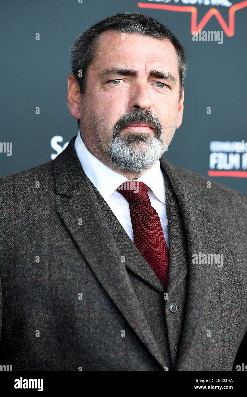 Angus macfadyen robert the bruce hi-res stock photography and images ...