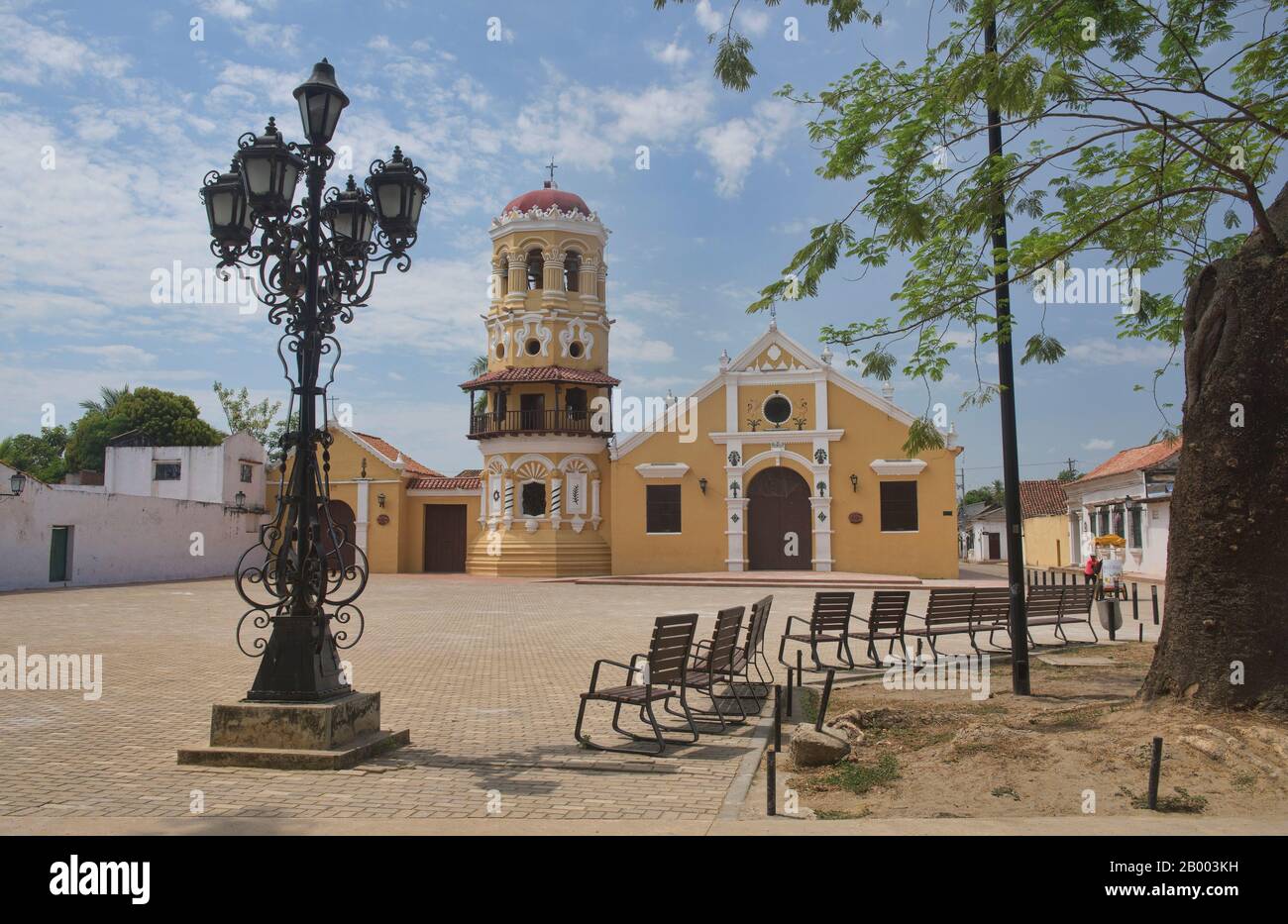 Iglesia De Santa Bárbara church in colonial Santa Cruz de Mompox ...