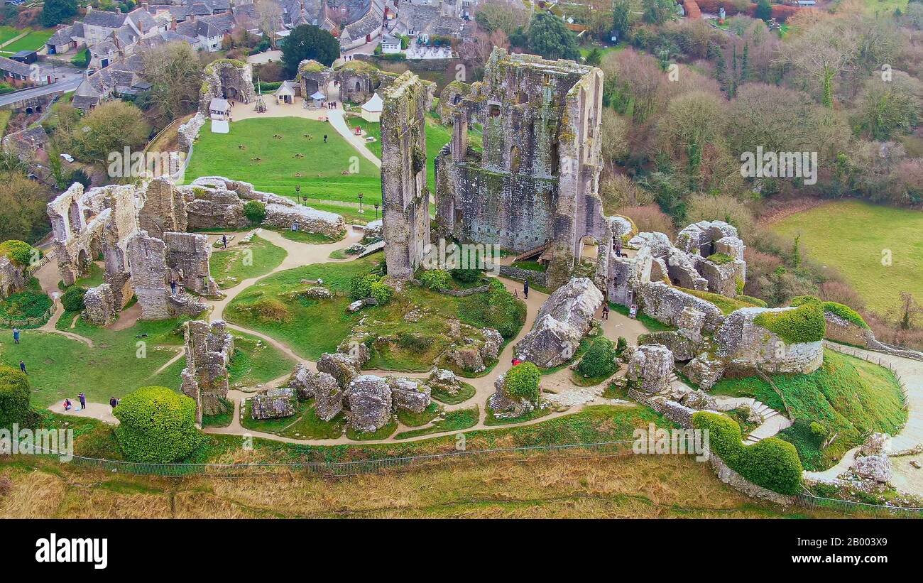 Panoramic view corfe castle hi-res stock photography and images - Alamy