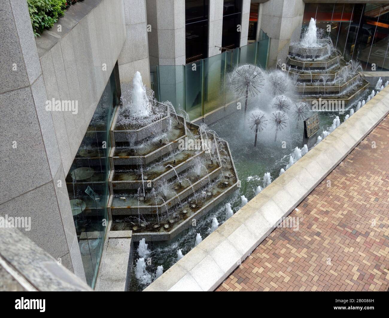 High water display hi-res stock photography and images - Alamy