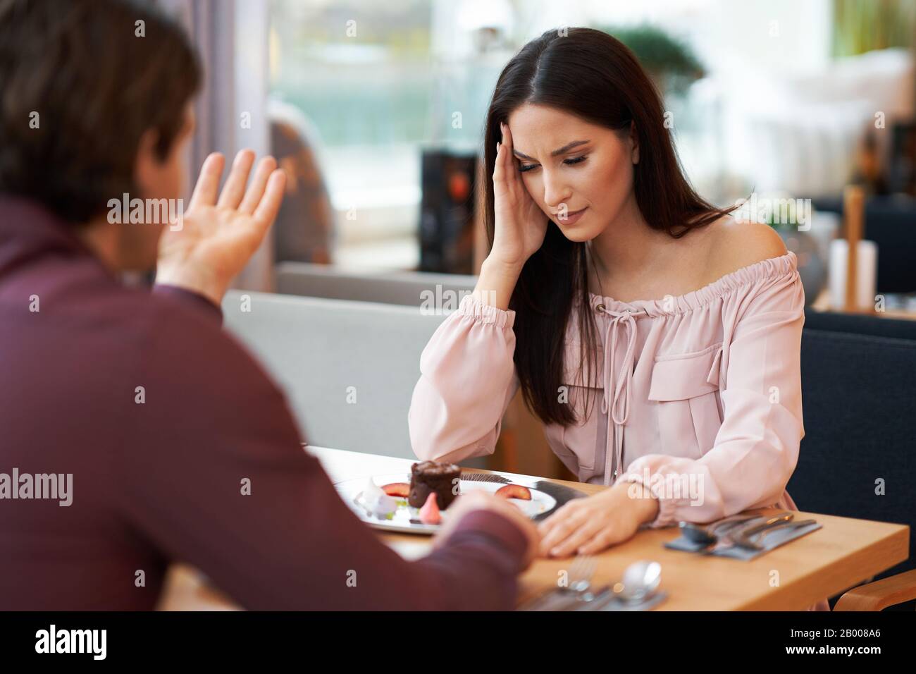 Restaurant date argument hi-res stock photography and images - Alamy