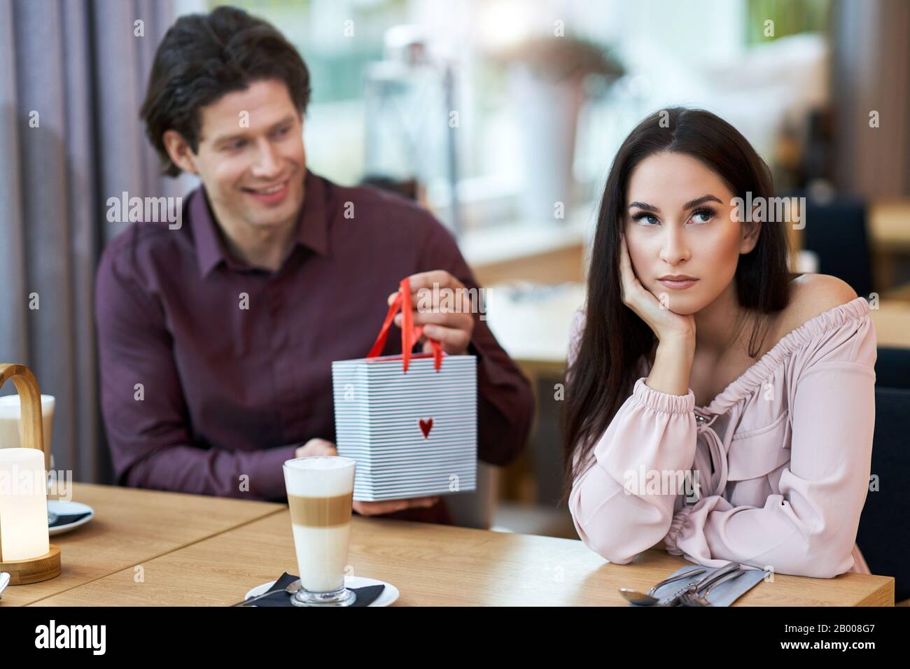 Restaurant date argument hi-res stock photography and images - Alamy