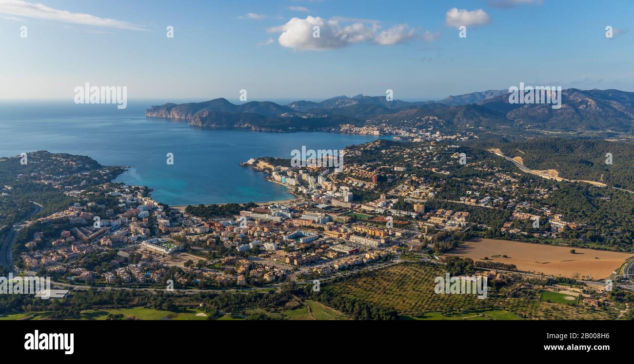 Land and sea aerial photograph hi-res stock photography and images - Alamy