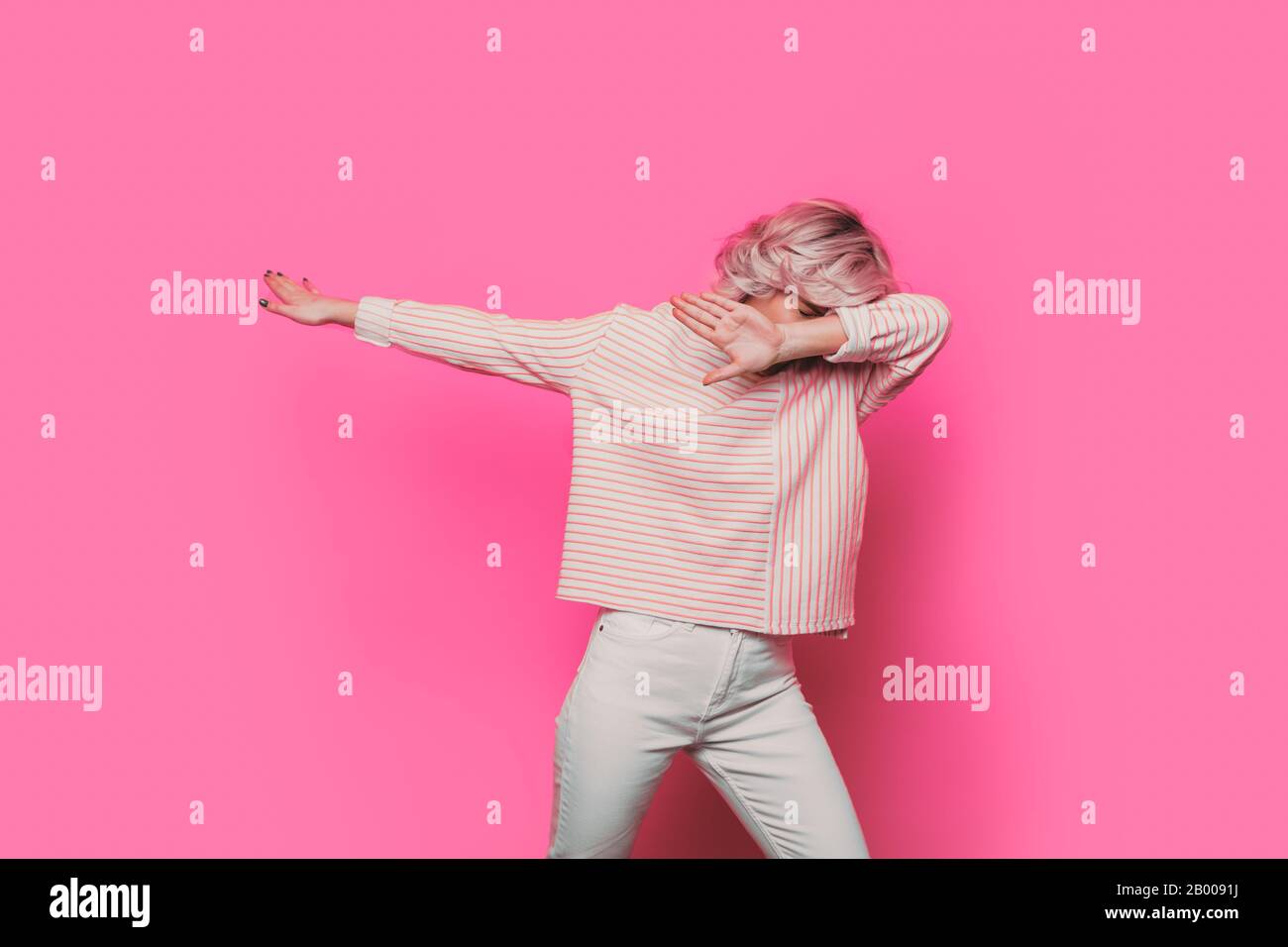 Dab dance move hi-res stock photography and images - Alamy