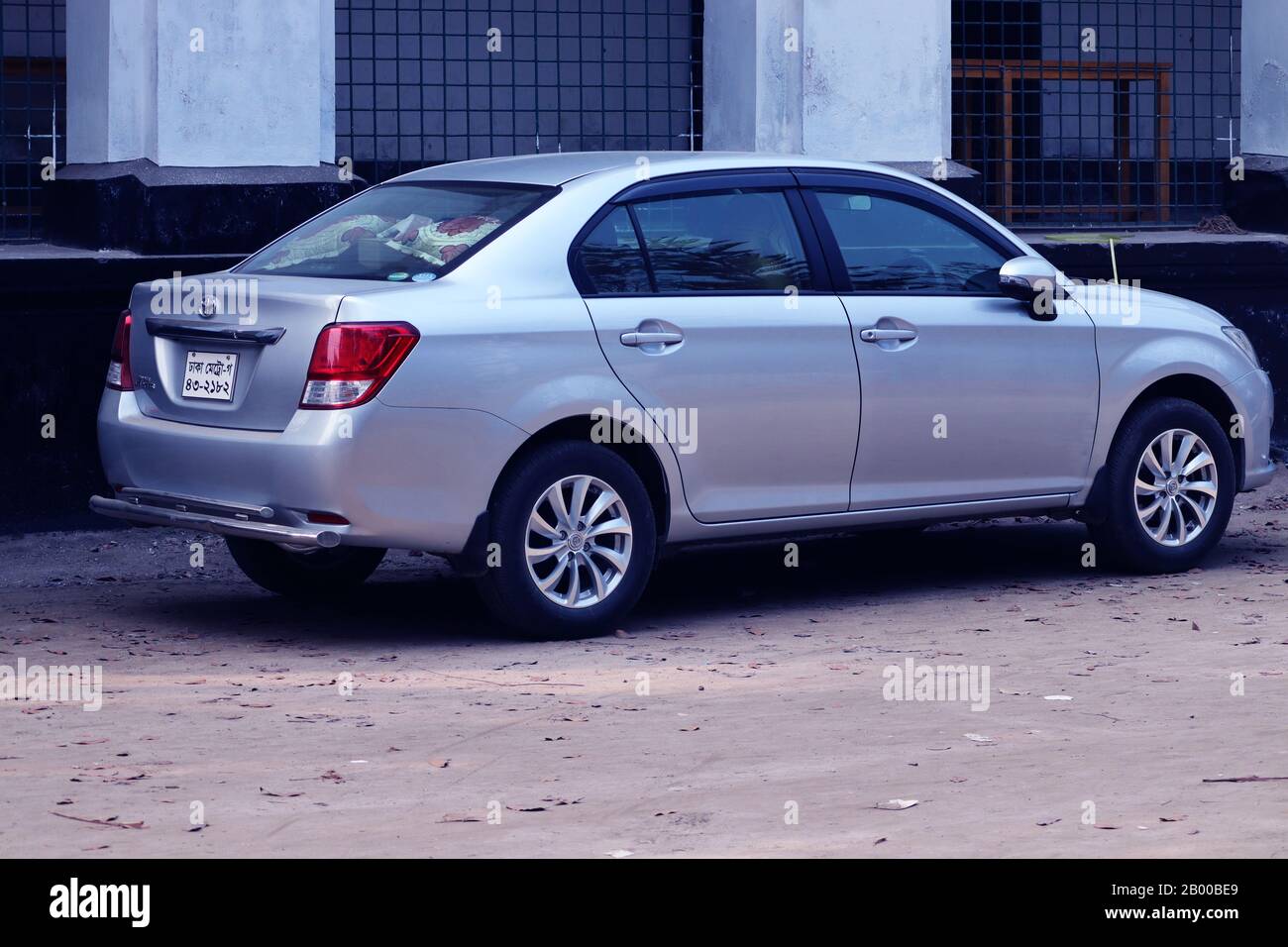 Car parked on highway hi-res stock photography and images - Alamy