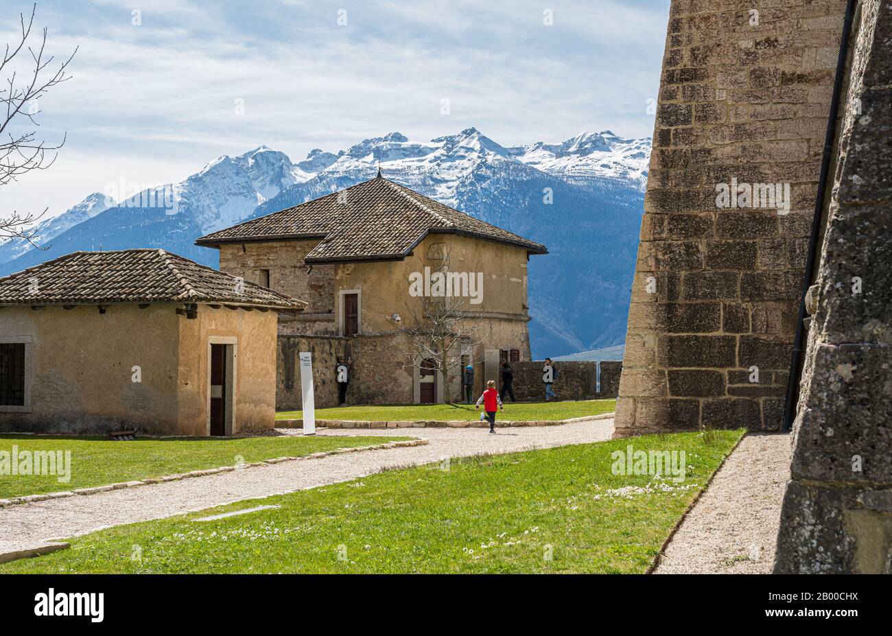 Medieval italian architecture hi-res stock photography and images - Alamy