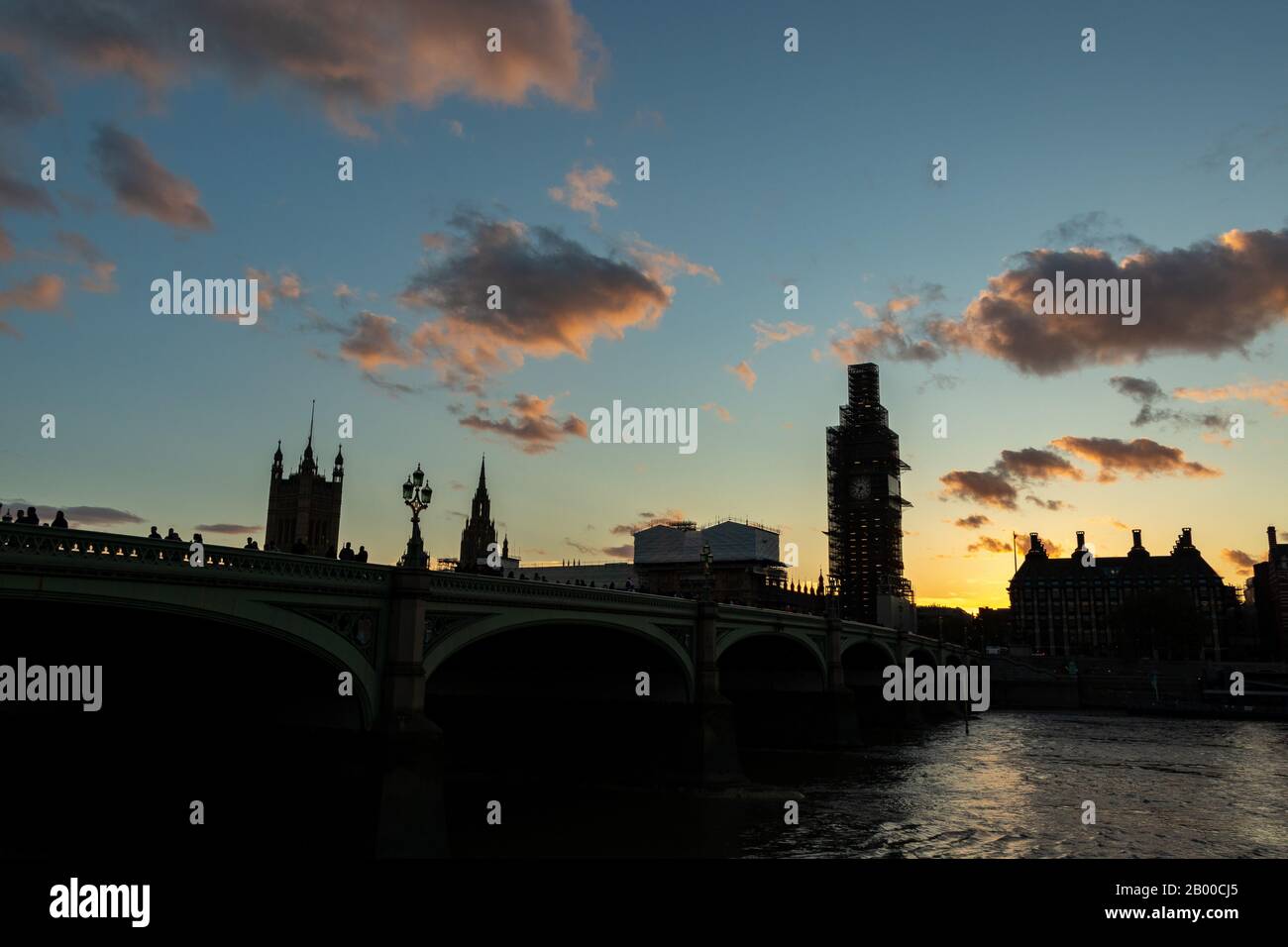 Sunset behind houses parliament hi-res stock photography and images - Alamy
