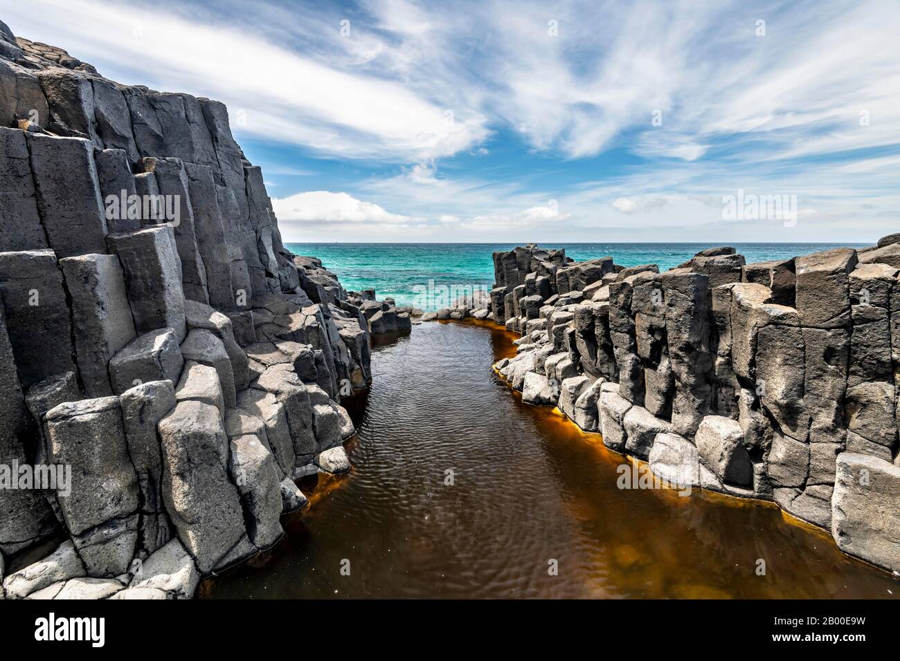 Coastal basalt cliffs, basalt columns, Blackhead, Dunedin, Otago, South ...