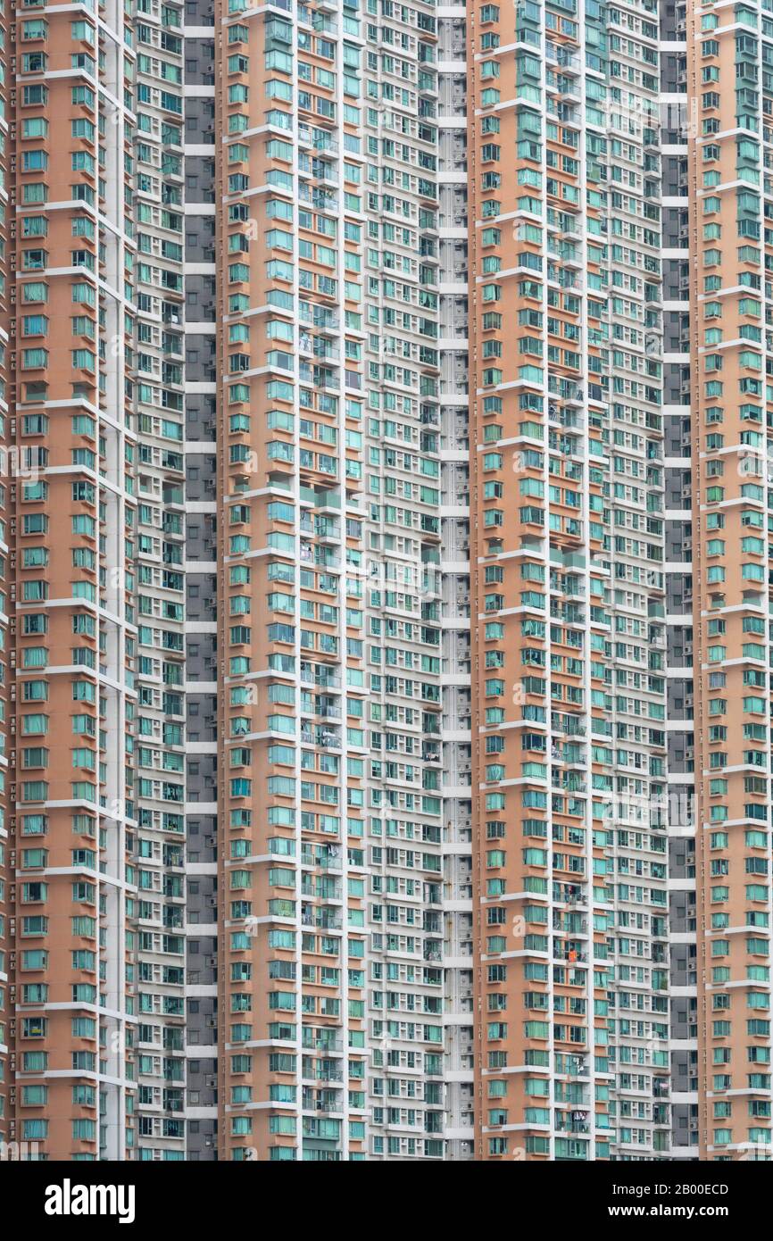 Tall apartment blocks hi-res stock photography and images - Alamy