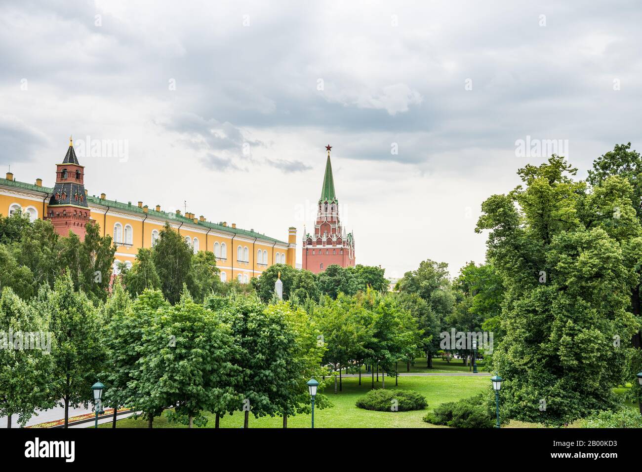 Red wall and watchtower of kremlin Palace near the Red Square in Moscow ...