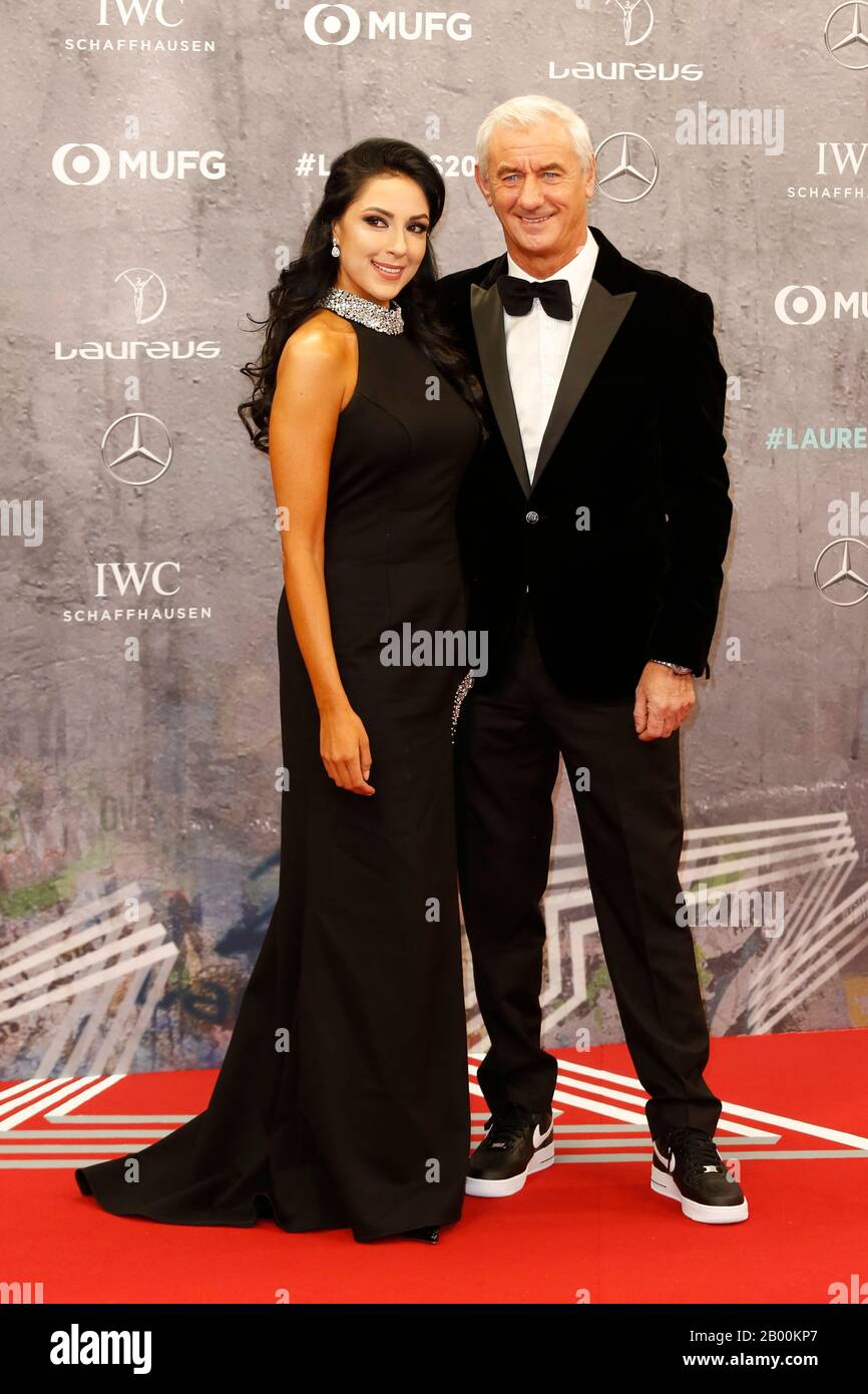 Berlin, Deutschland. 17th Feb, 2020. Ian Rush and companion on the red ...