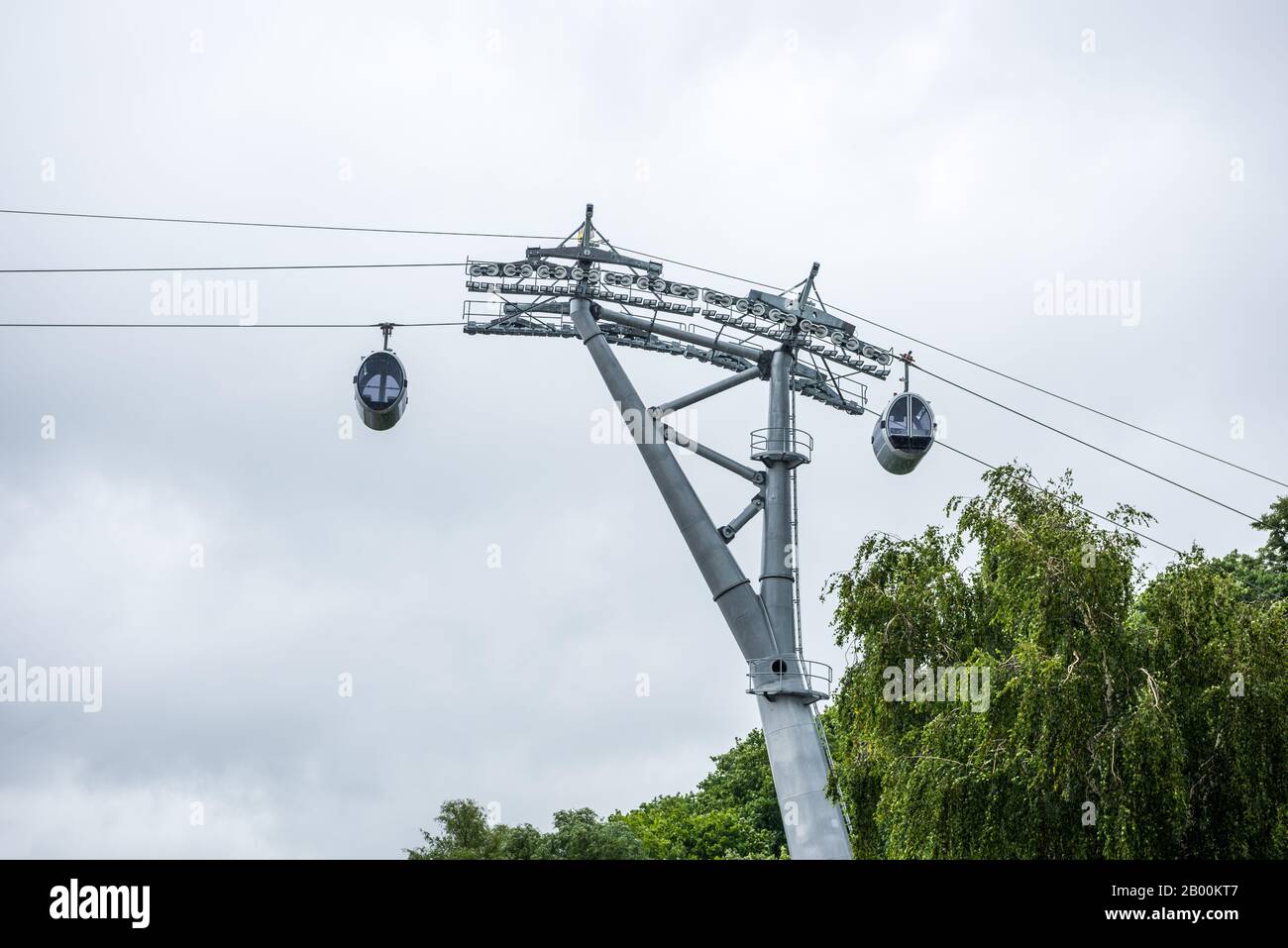 Cable car over the Moskva river to the Sparrow Hill in Moscow, Russia ...