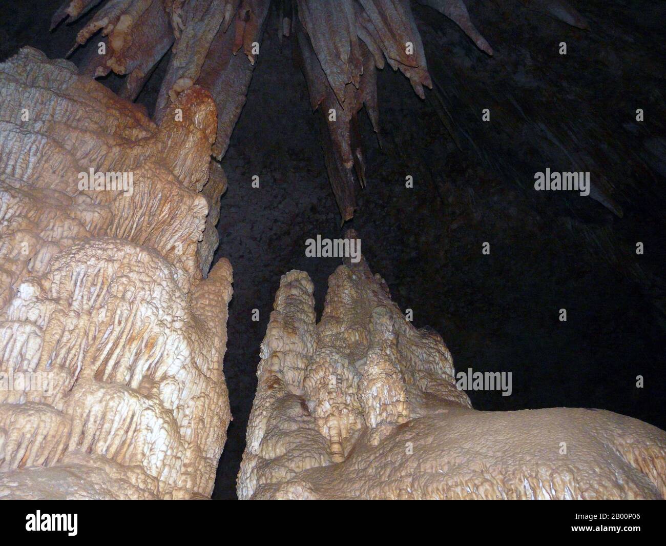 Yemen: Socotra Island (Suqutra Island), Hawk Cave in Hala, East of ...