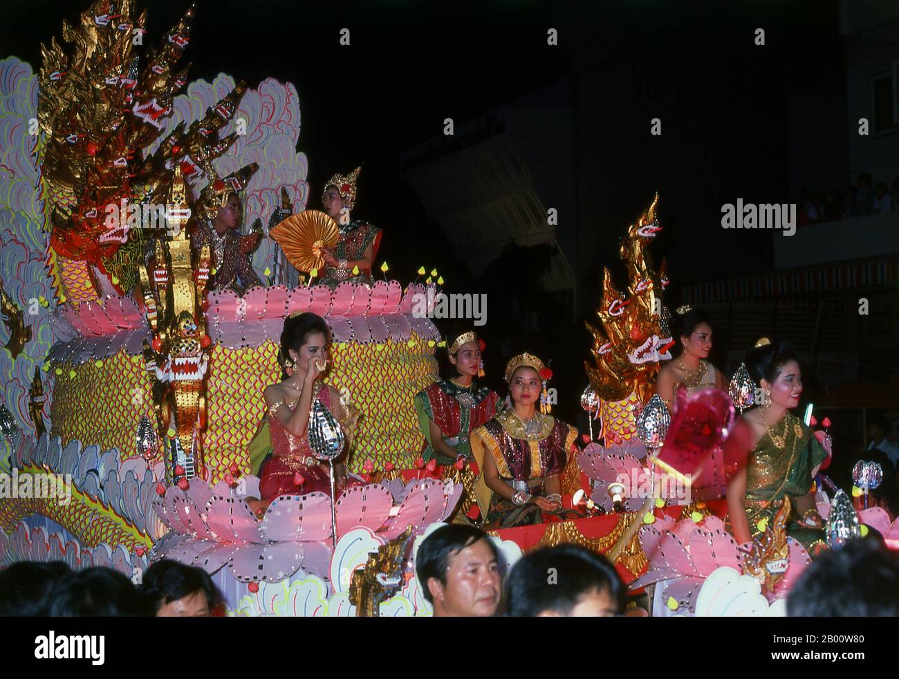 Thailand: Procession of highly decorated floats, Loy Krathong Festival ...