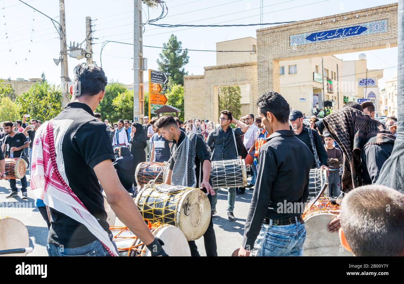 The local shiite muslim pilgrims celebrating the Ashura festival in ...