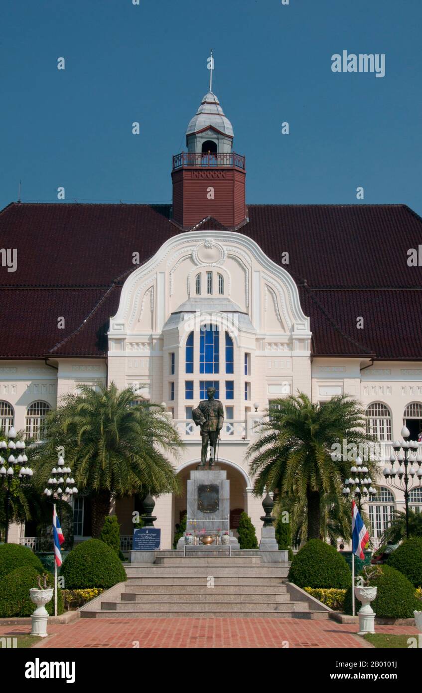 Thailand: Phra Ratchawang Ban Peun, Phetchaburi. Phra Ratchawang Ban ...