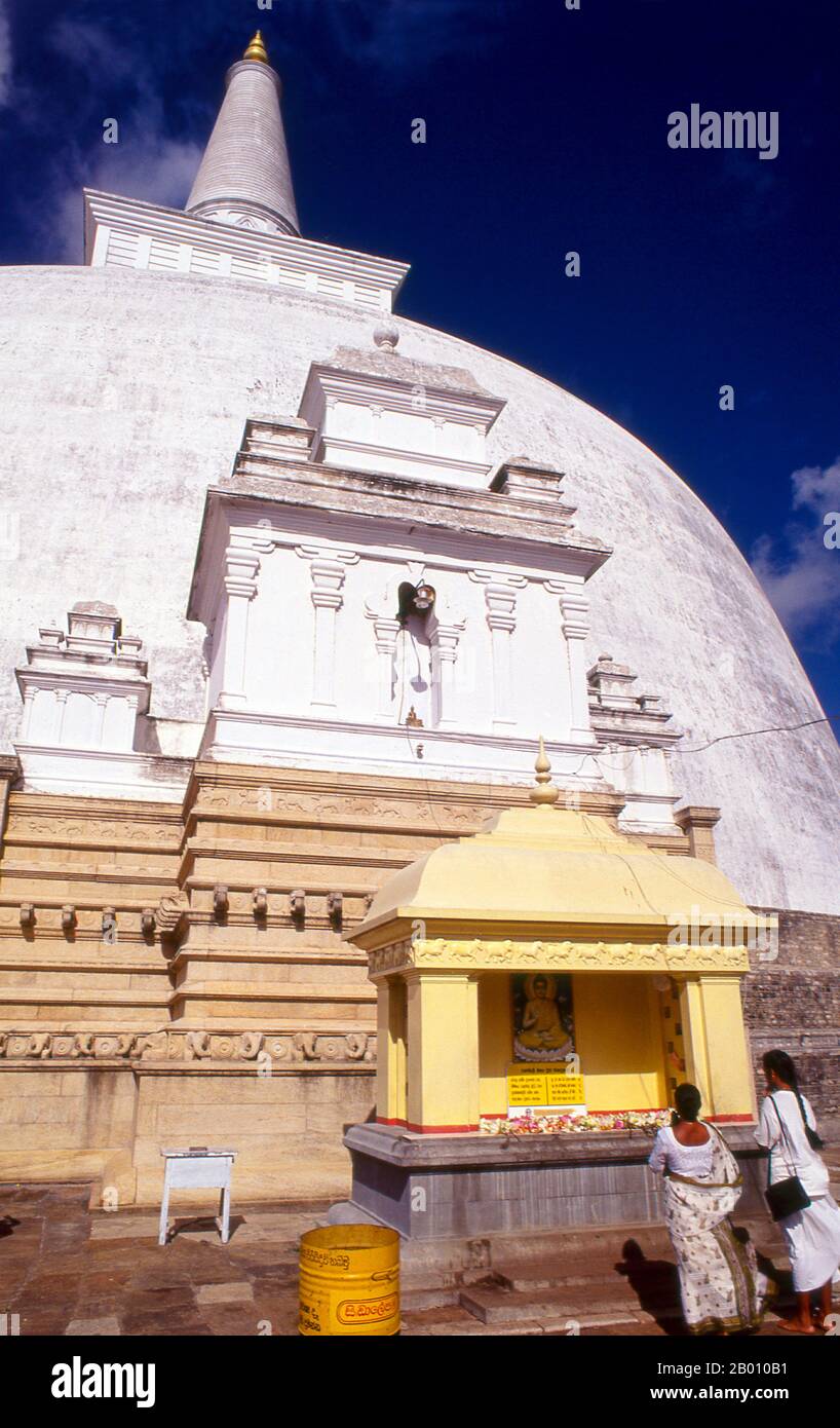 Dutugemunu High Resolution Stock Photography and Images - Alamy