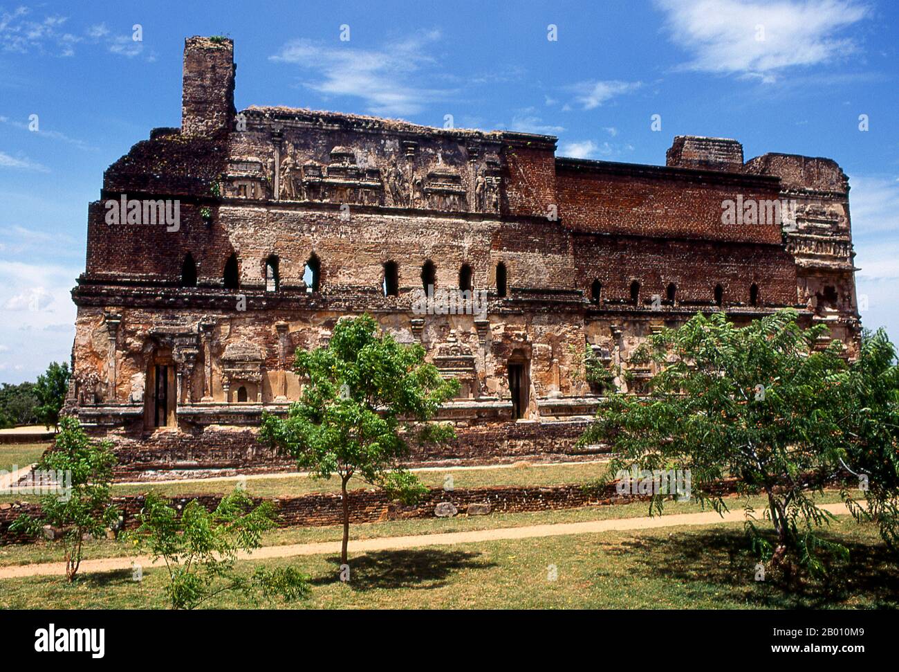 King parakramabahu i hi-res stock photography and images - Alamy