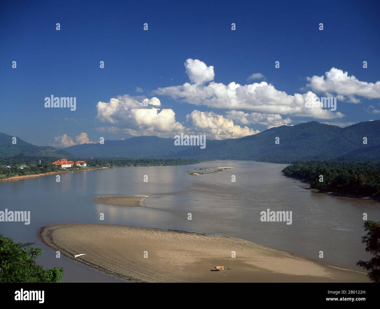 Thailand: The Mekong River at Sop Ruak (heart of the Golden Triangle ...