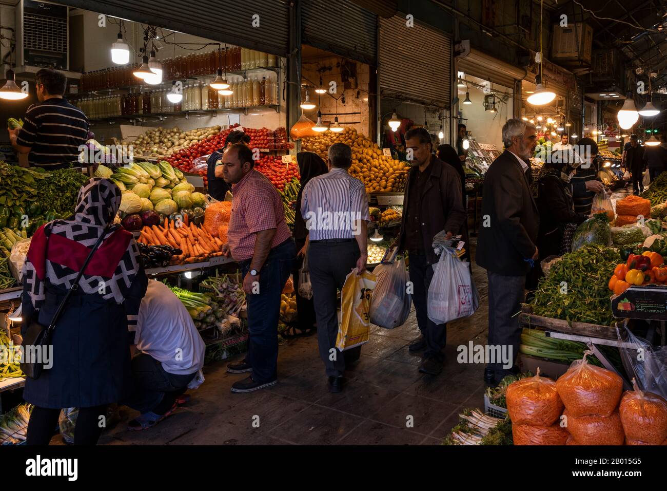 Tabriz bazaar architecture hi-res stock photography and images - Alamy