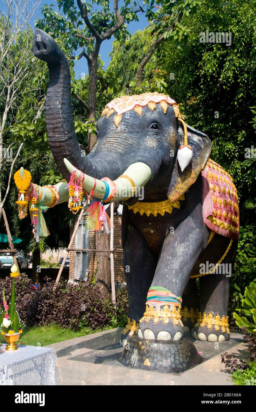 Thailand: Queen Chamathewi's favourite elephant, Blacky-Purple, at the Queen Chama Thewi ...