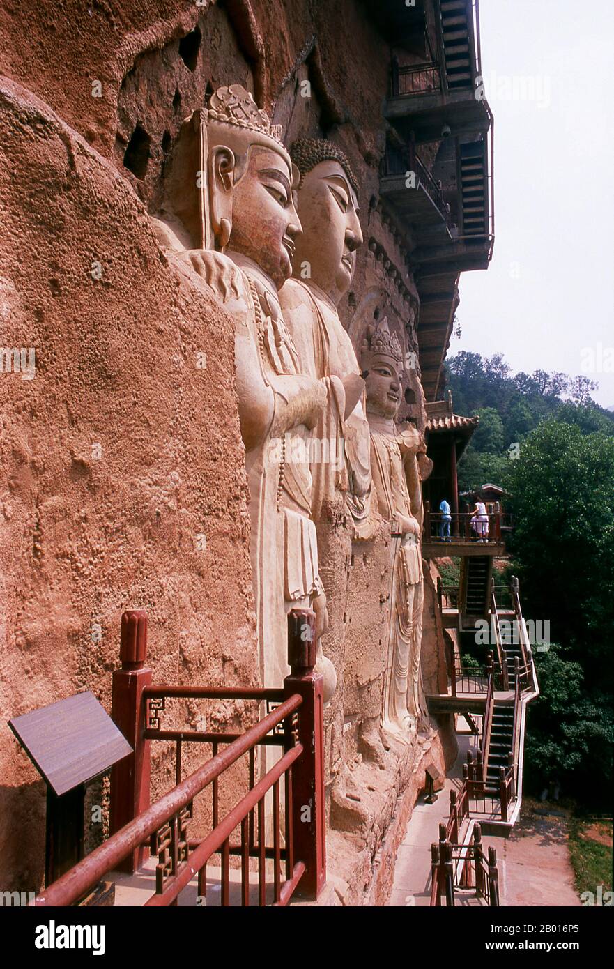 China: Buddhas first carved during the Sui Dynasty (581 - 618 CE ...