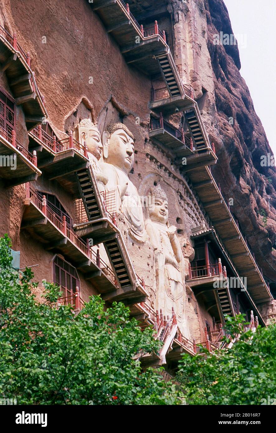 China: Buddhas first carved during the Sui Dynasty (581 - 618 CE ...