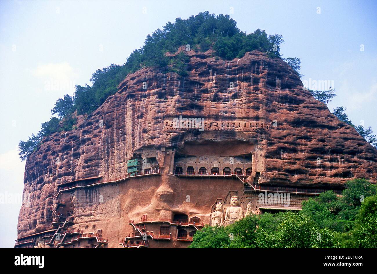 China: Maiji Shan Grottoes, Tianshui, Gansu Province. Maijishan Shiku ...