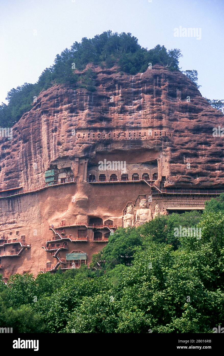 China: Maiji Shan Grottoes, Tianshui, Gansu Province. Maijishan Shiku ...
