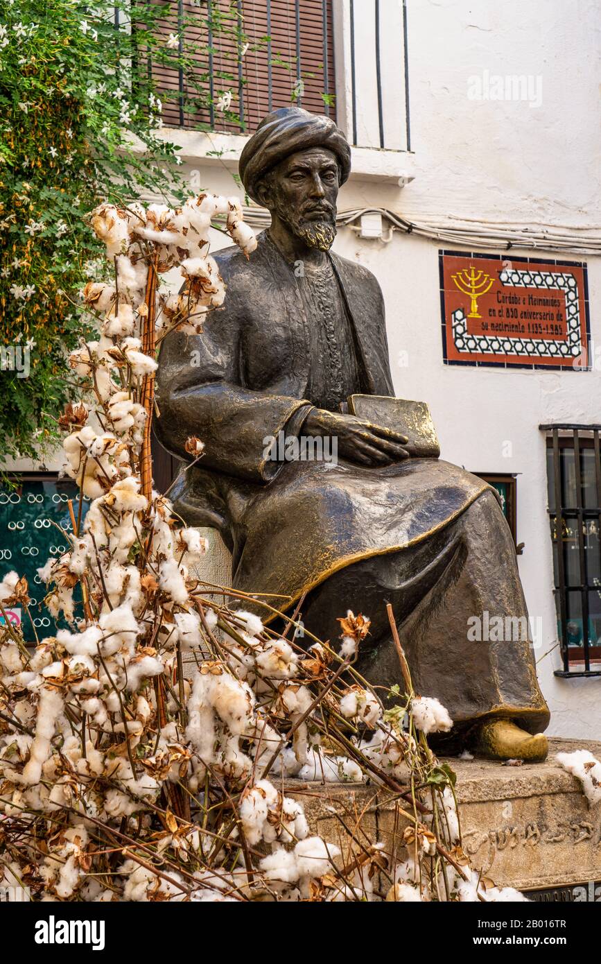 Statue of Ben Maimonides at Tiberiades square in Cordoba, Spain ...