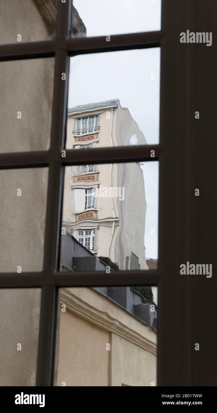 Window view of paris hi-res stock photography and images - Alamy