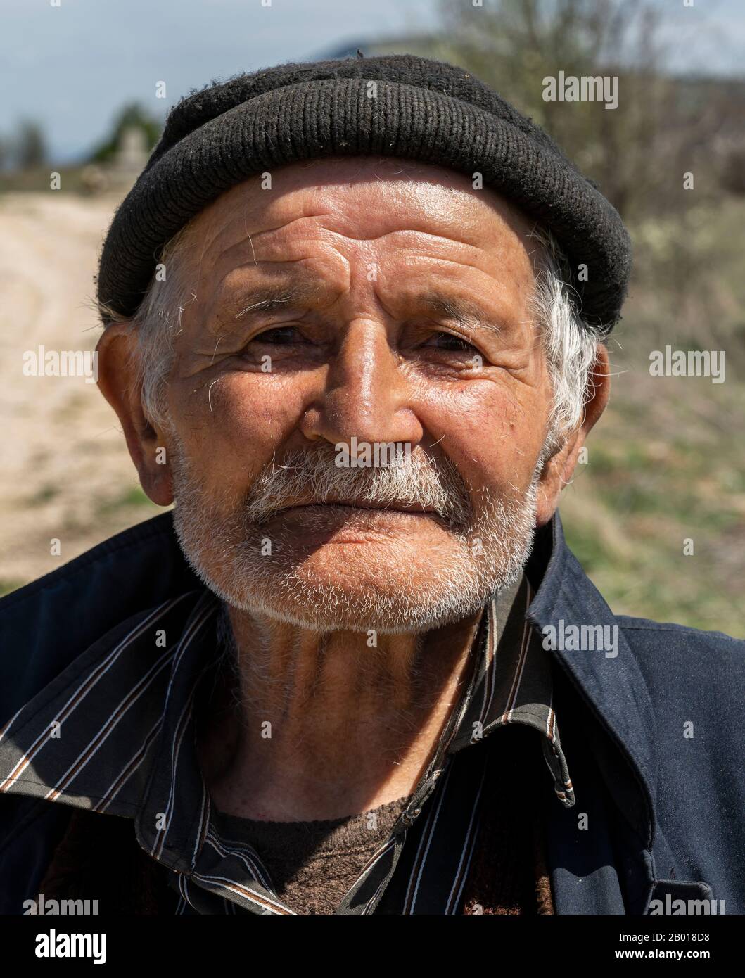 Portrait beard turkish man smiling hi-res stock photography and images ...