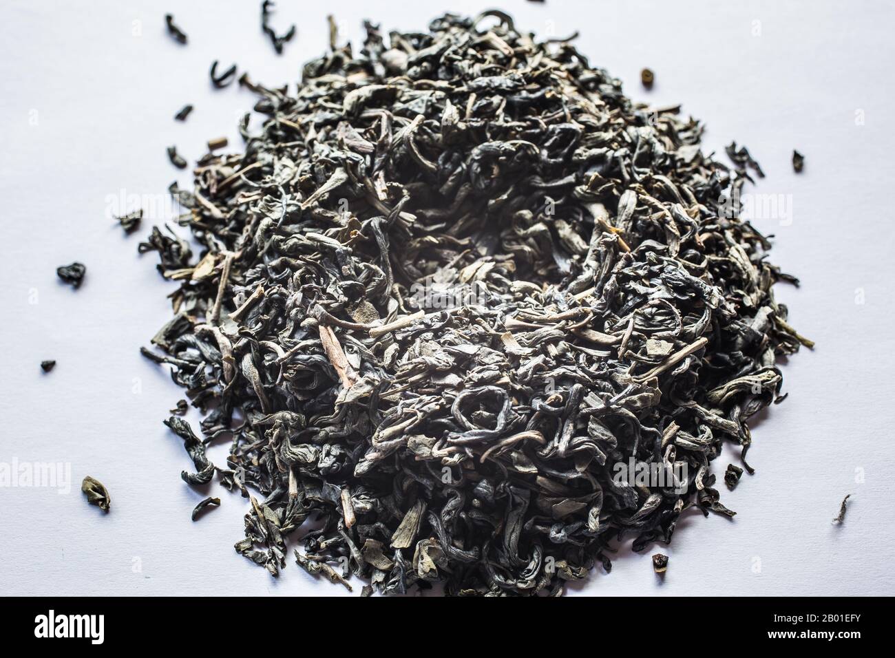 crushed tea leaves in a heap Stock Photo - Alamy