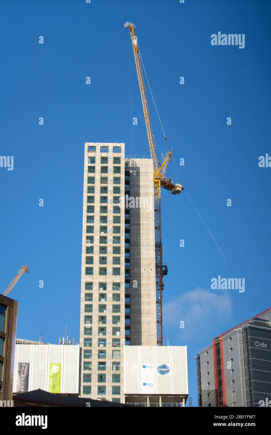 Leeds skyscraper hi-res stock photography and images - Alamy