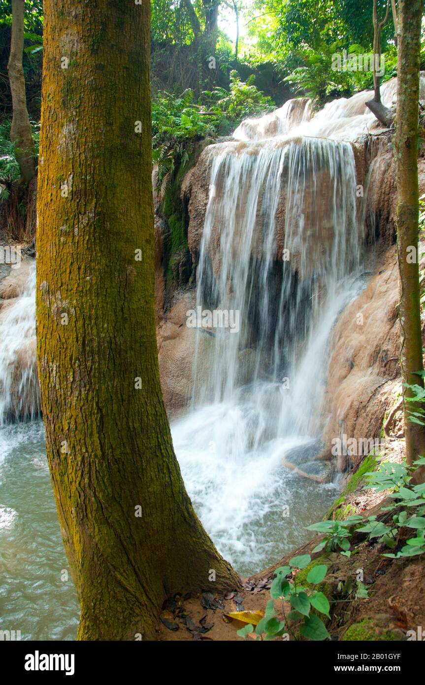 Thailand: Suan Hom Waterfall near Suan Hin Pha Ngam, Loei Province ...