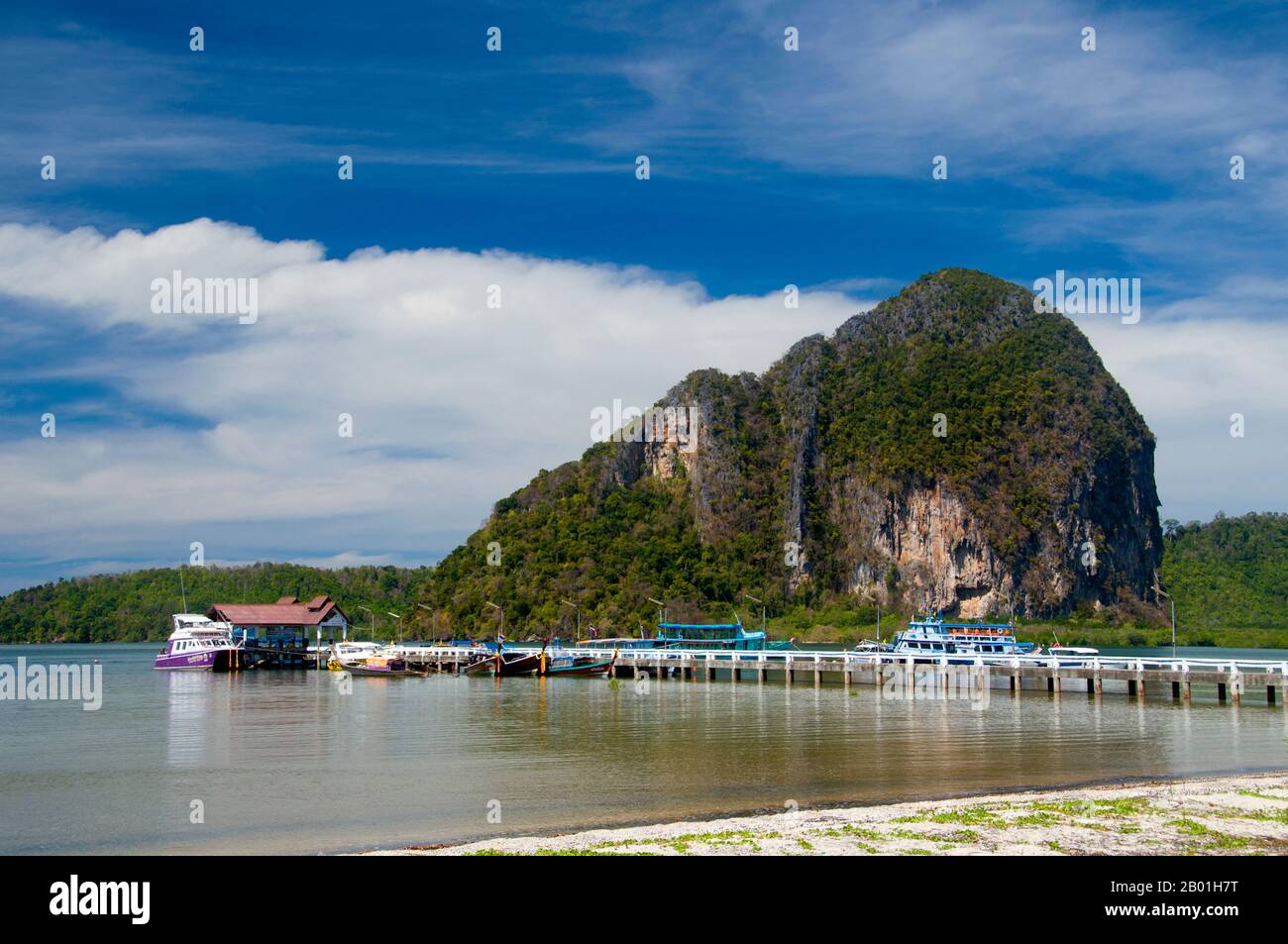 Thailand: Jetty for the offshore islands, Hat Pak Meng, Trang Province ...