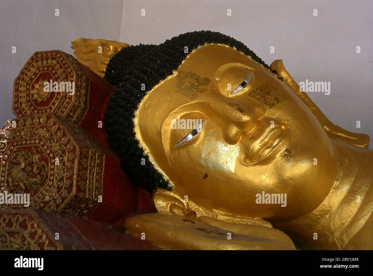 The great buddha wat muang monastery hi-res stock photography and ...