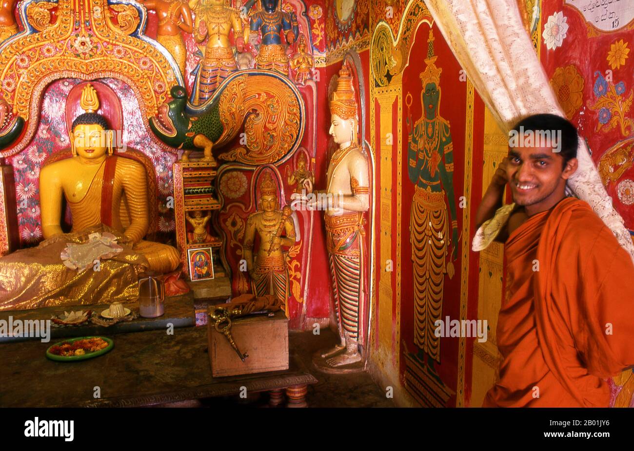Sri Lanka: Main Buddha shrine at Asgiriya Vihara (temple), Kandy ...