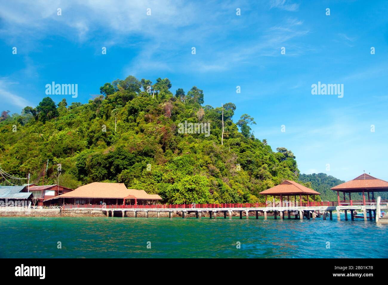 Ko ngai resort pier hi-res stock photography and images - Alamy