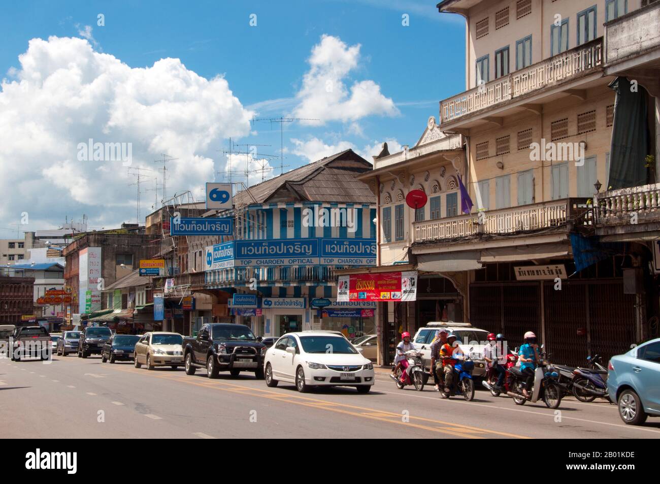 Thailand: Ratchadamnoen Road at the heart of Trang's Chinese community ...
