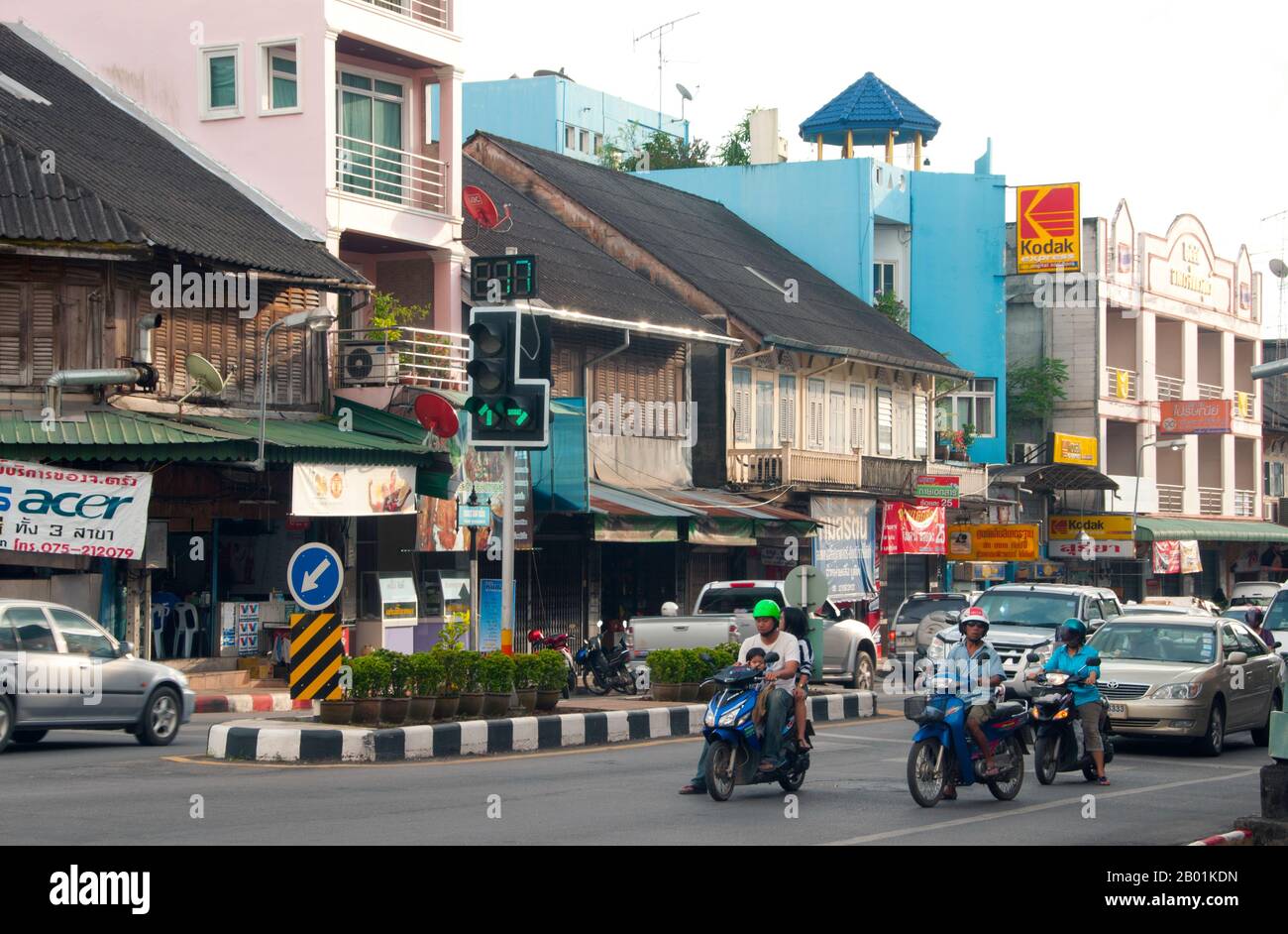 Thailand: Ratchadamnoen Road at the heart of Trang's Chinese community ...