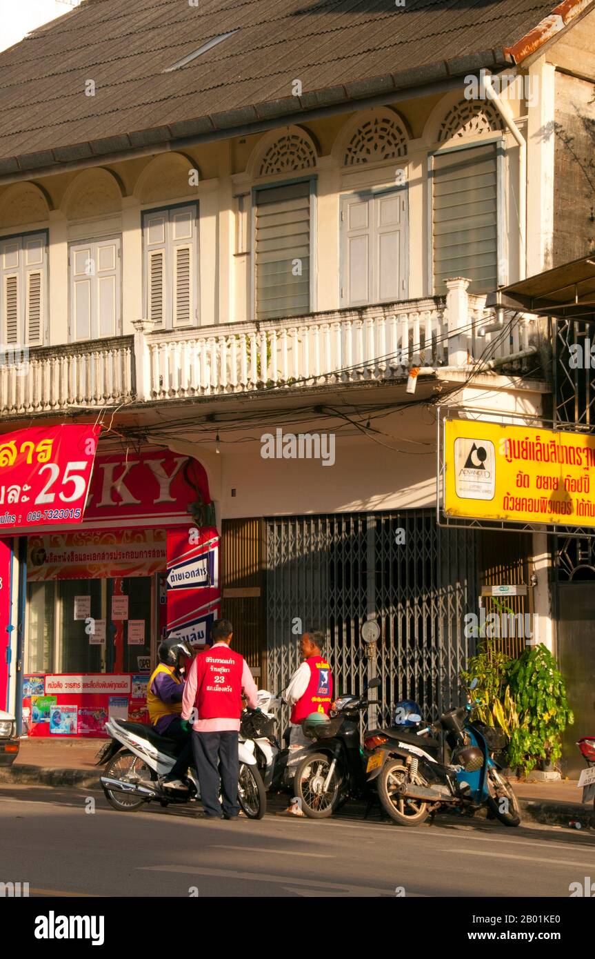 Thailand: Ratchadamnoen Road at the heart of Trang's Chinese community ...
