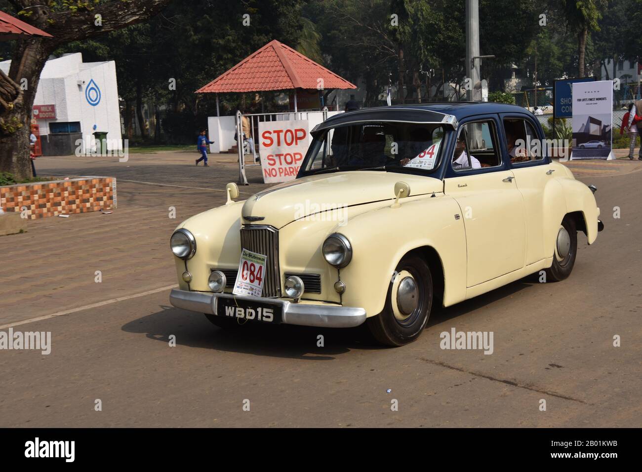 1949 Humber Hawk car with 20 hp and 4 cylinder engine. India WBD 15 ...