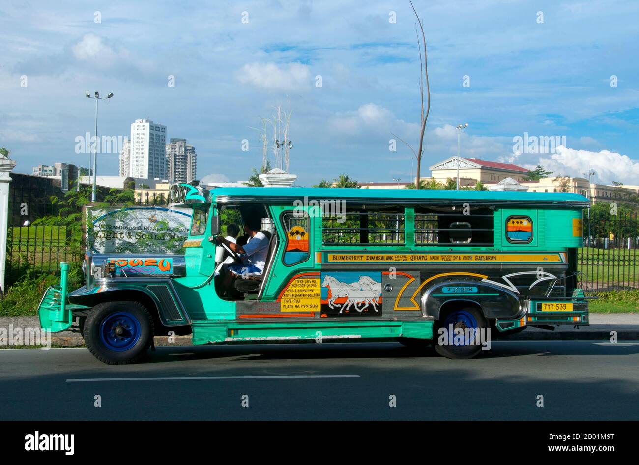 Philippines: Jeepney, Anda Circle, Bonifacio Drive, near Intramuros ...