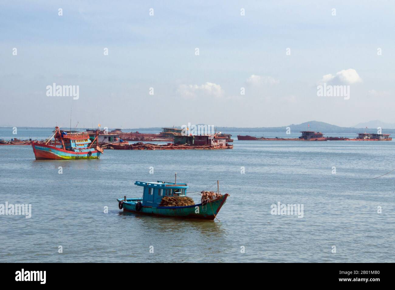 Vietnam: Local fishing community close to the town of Vung Tau, Ba Ria ...