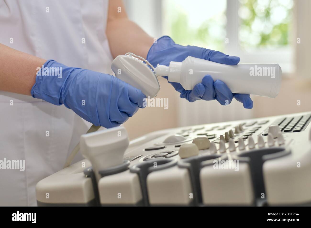 Ultrasonic sensor hi-res stock photography and images - Alamy