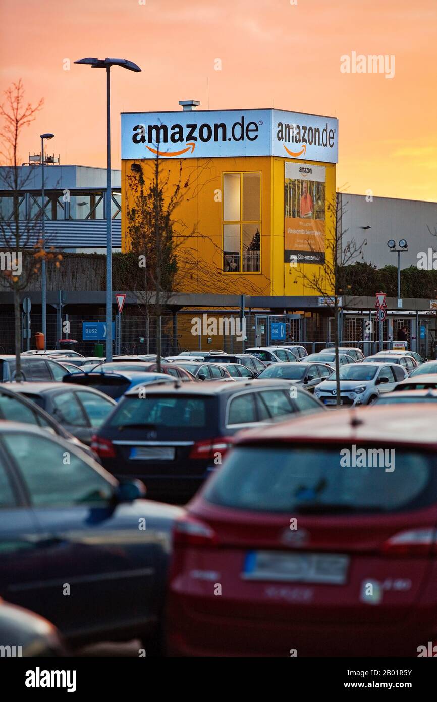 Car park shopping centre in hi-res stock photography and images - Alamy