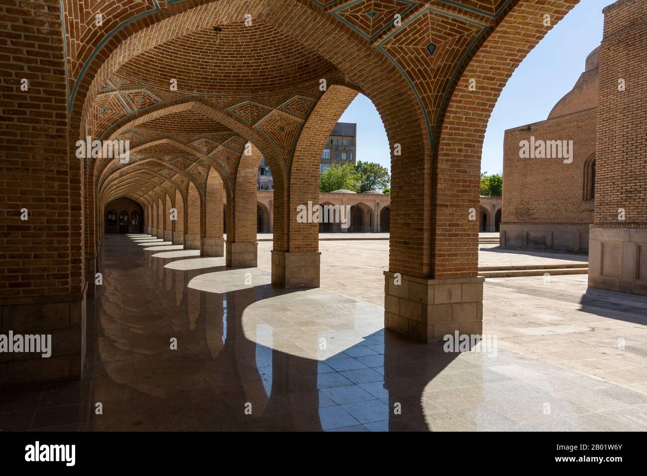 Courtyard of the Blue Mosque in Tabriz during summertime in Iran Stock ...