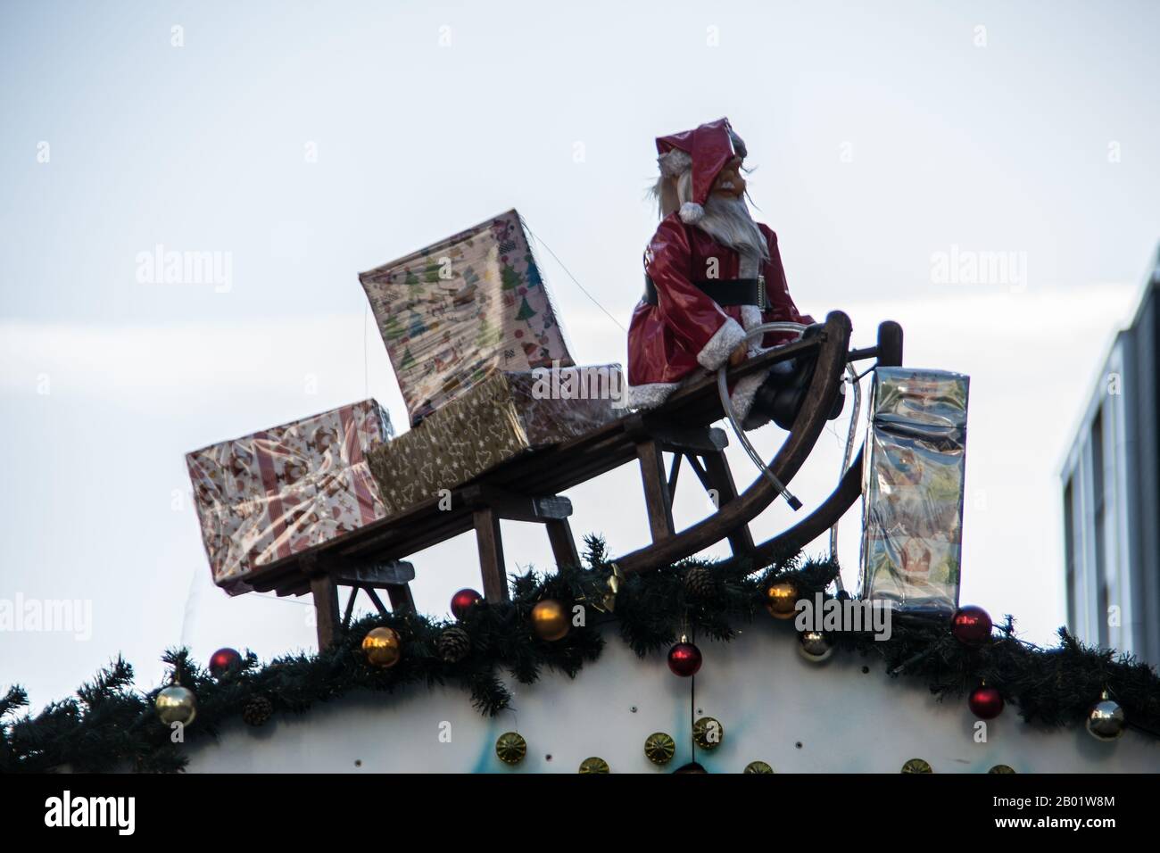 Santa sleigh sky hi-res stock photography and images - Alamy